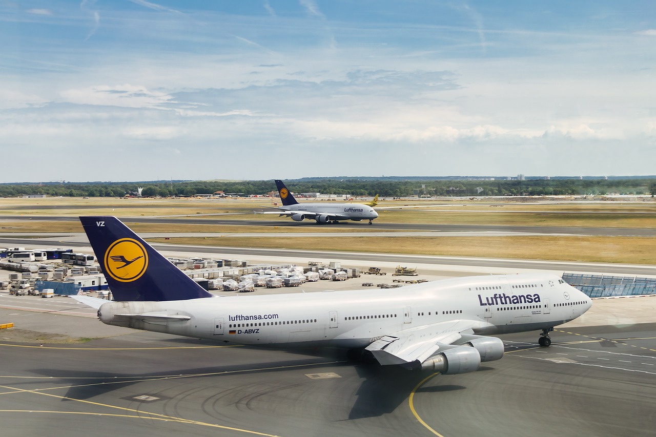 Up Close & Personal: Lufthansa's New Double First Class Suite - FlightRadar
